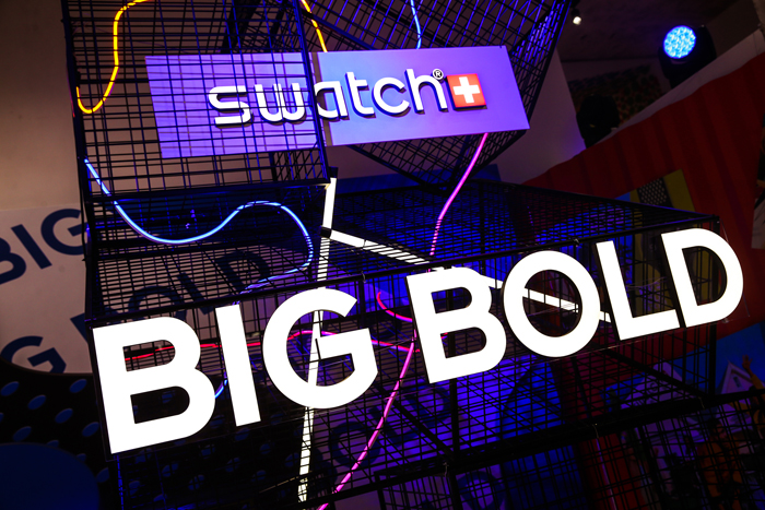 SWATCH最近強打Big Bold 大錶徑結合藝術創意 - 世界腕錶 World Wrist Watch